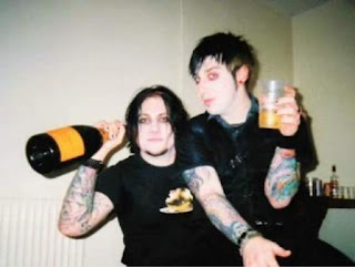 Zacky Vengeance: junio 2008